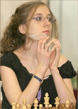 Marie Sebag:”Beauty and the Hands” « Spraggett on Chess