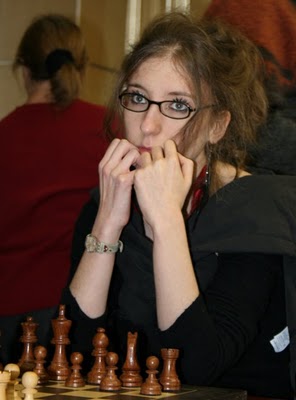 Marie Sebag:”Beauty and the Hands” « Spraggett on Chess