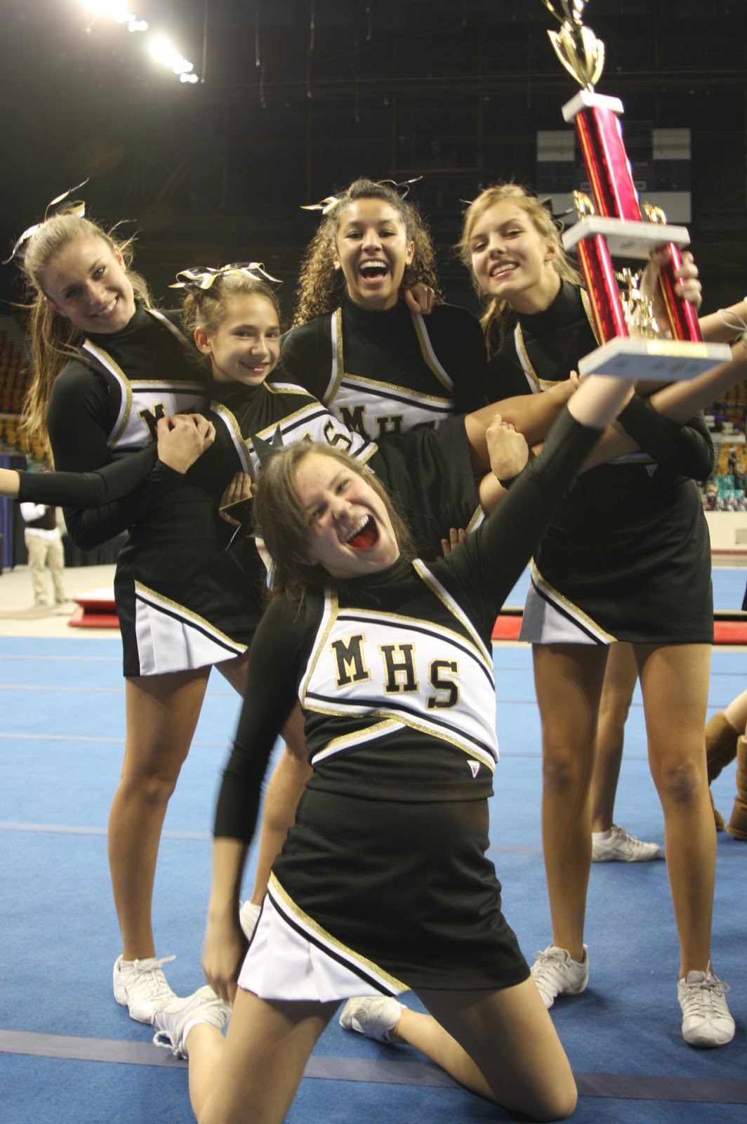 Monarch High School JV Cheer: October 2010