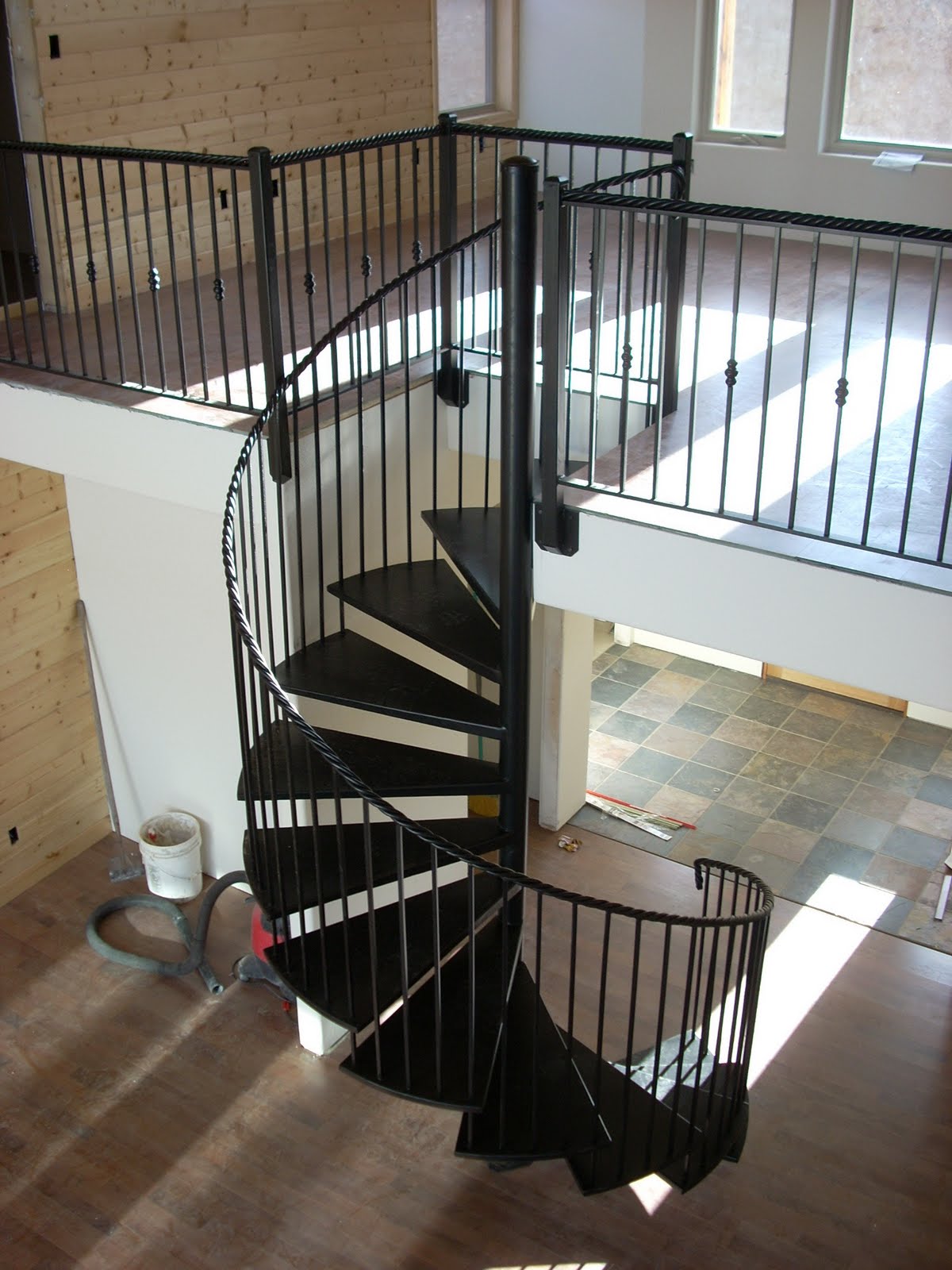 TIS Ironwork: spiral staircases