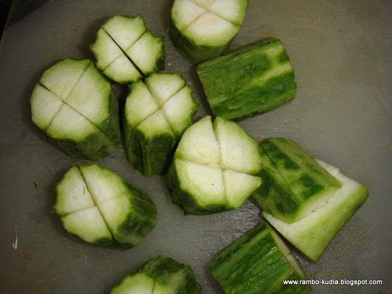 India: Ridge gourd Gravy
