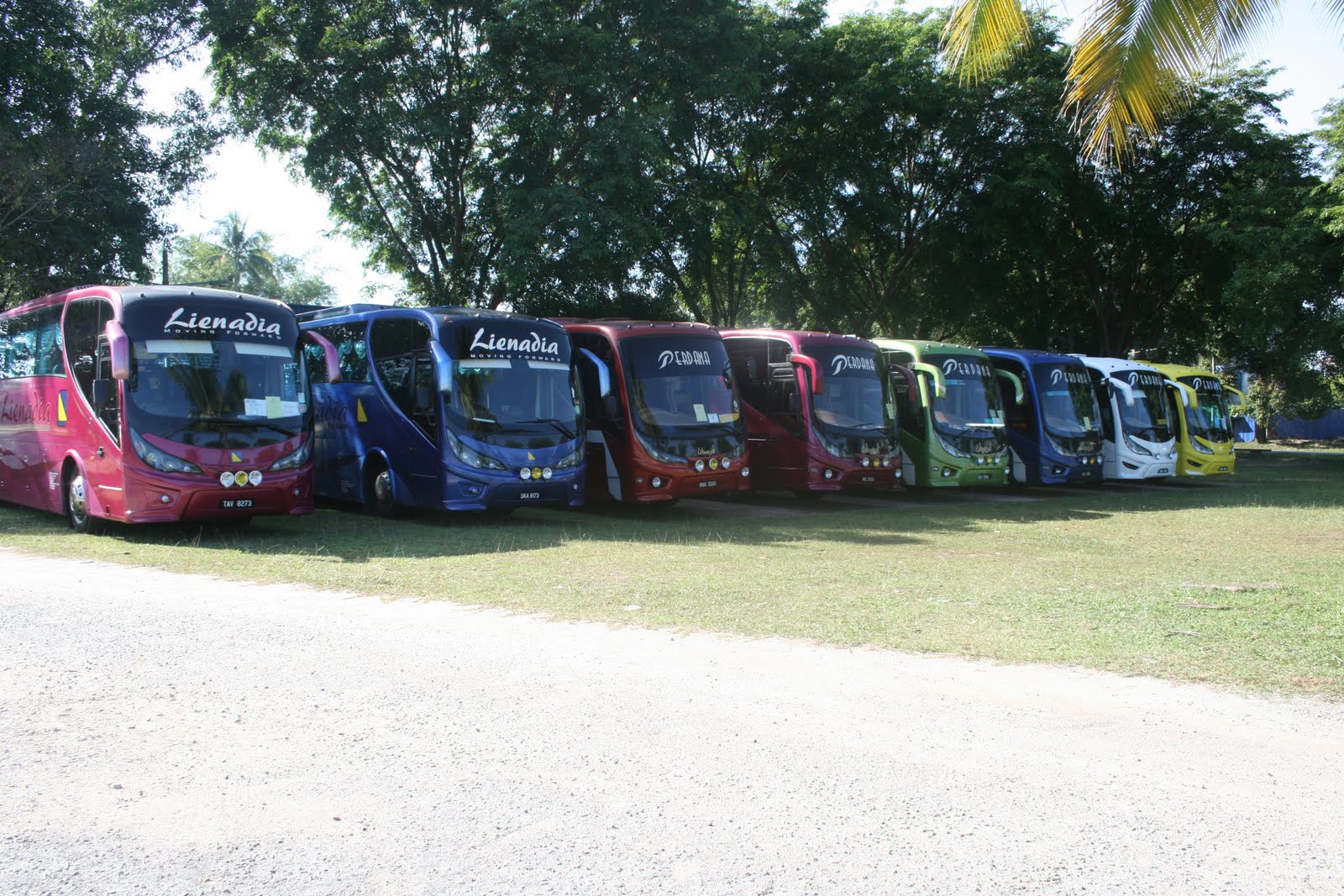 .: EKSPRESS PERDANA Selamat dan Selesa