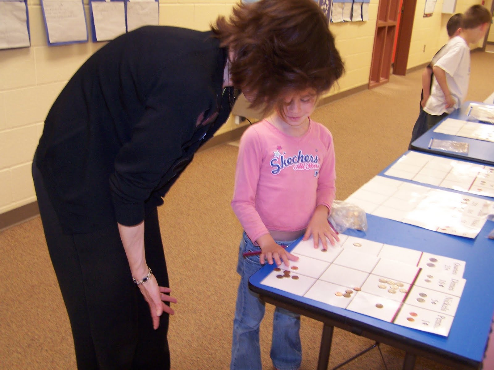 Mrs. Stites' first grade class: Learning How to Count Money
