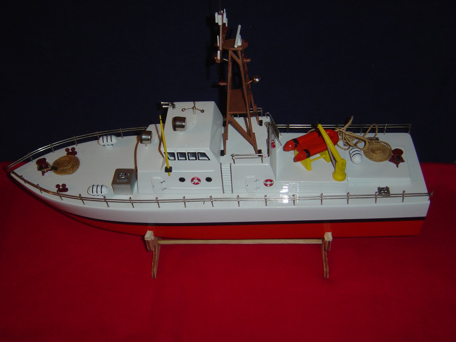 MODELISMO NAVAL RC. Y ESTATICO GUILLERMO ARVIZU: BARCO GUARDACOSTAS