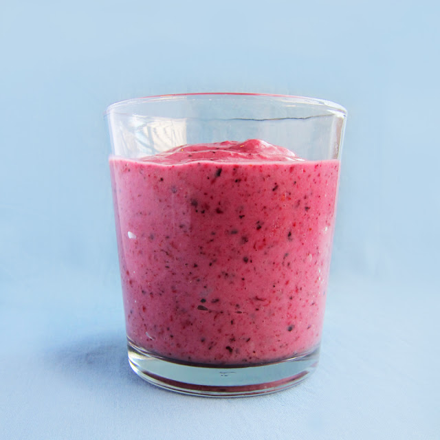 Forty Weeks: Drink: Mixed Berry Smoothie