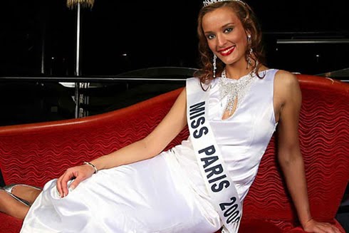 Miss Paris 2009 Kelly Bochenko decrowned because of her nude photos ...