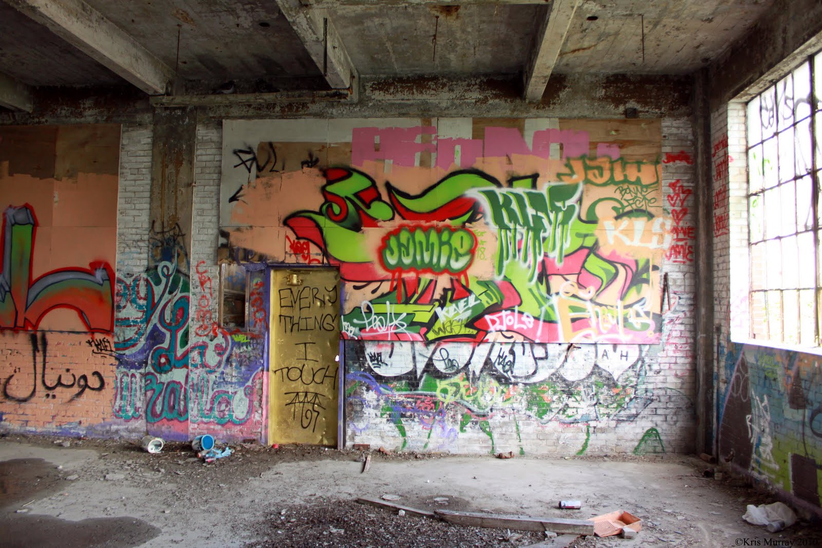 Montreal Graffiti: TA Wall & Factory 2010 June-July 2010