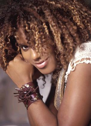 Reank Fashion: Sept. 4: Curaçaon born singer Daisy Dee is 40 today.