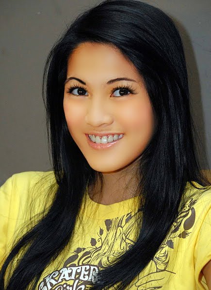 Alisya Soebandono Make Over ( Smooth Skin )