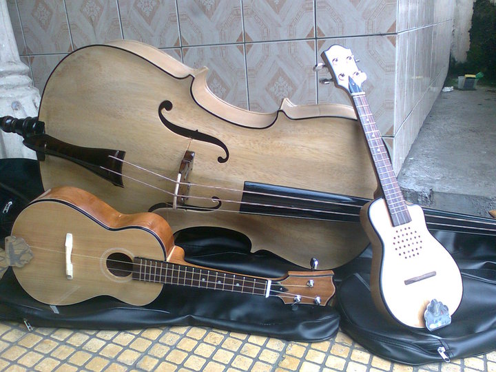 ALAT MUSIK KERONCONG: Jual Peralatan Musik Keroncong