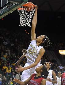TransGriot: Brittney Gets Her Official NCAA Dunk