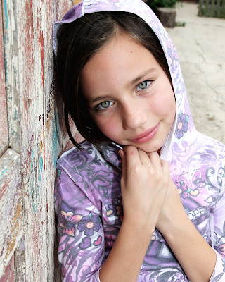 Great Expectations: Makemma...our little 9 year old model!