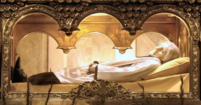 Miracles of the Saints: The incorruptibles -Saints bodies that are ...