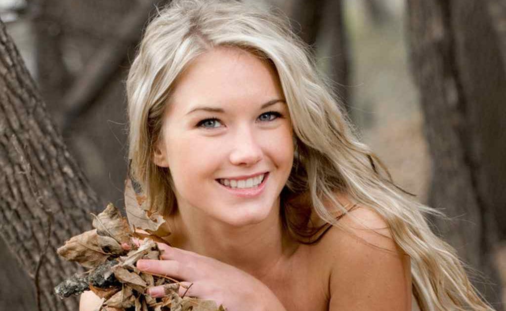 Glamour Celebrity Actress Model Wallpapers: Innocent Looking Girl Jewel ...