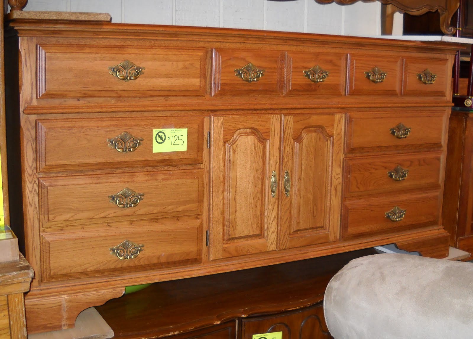 Furniture Designer: Modern House Design Ideas: Dresser $125