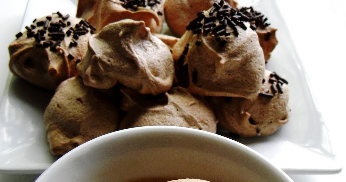 Mystery Lovers' Kitchen: Cleo Coyle's Little Chocolate Clouds