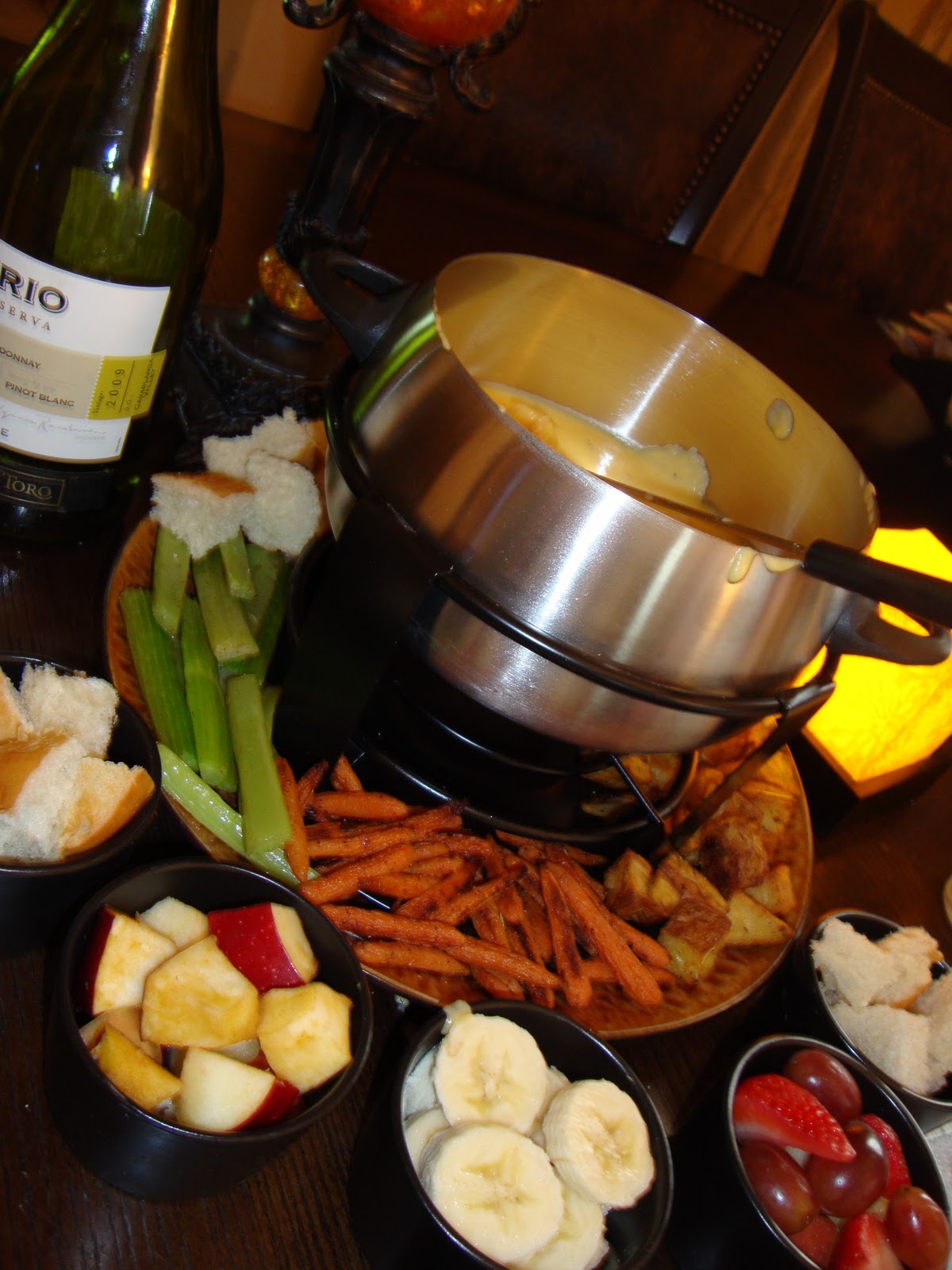 29 Days of Pumpkin: Day 17 - Cheesy Pumpkin Fondue with roasted ...