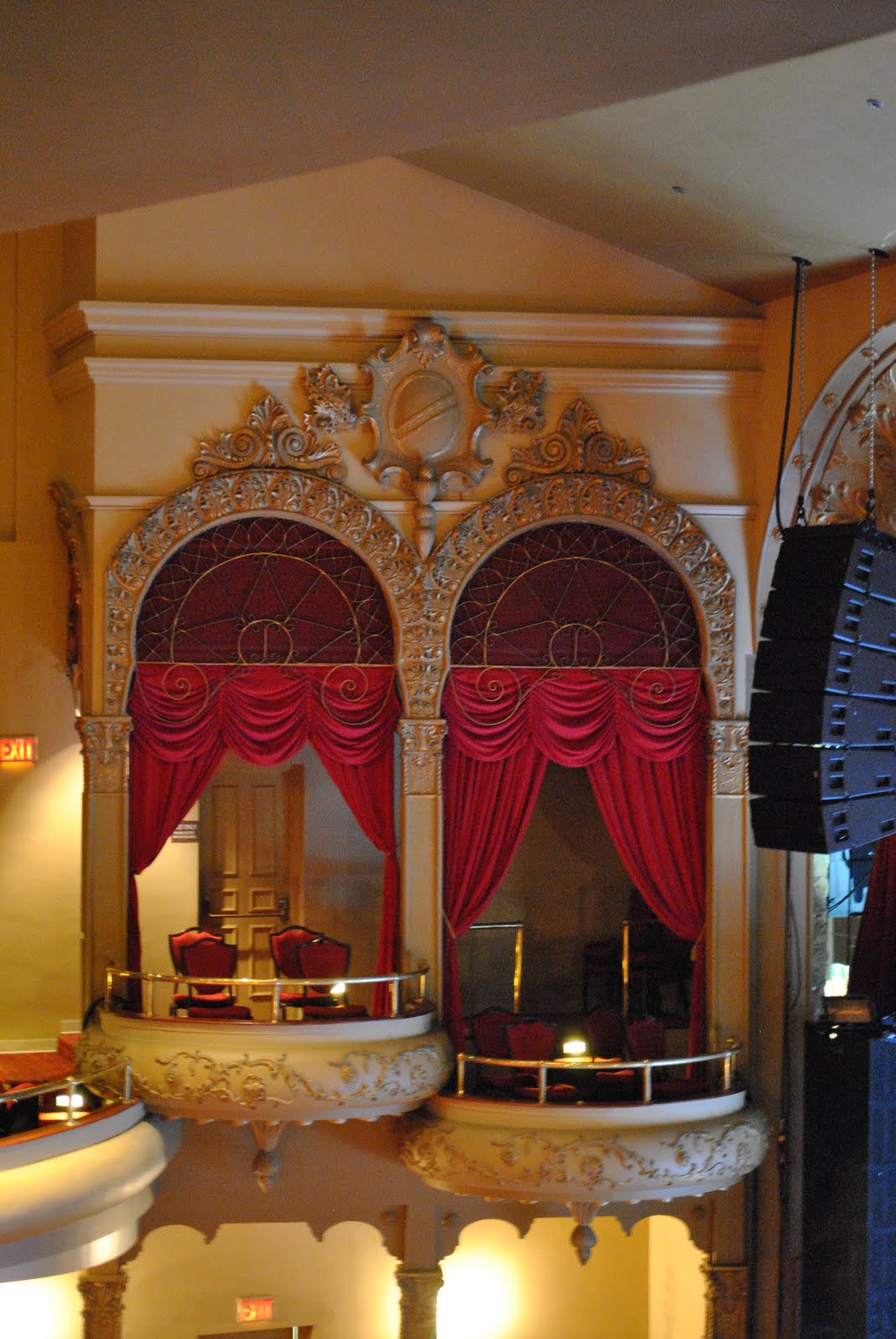 The Further Adventures of the boyinthepit: Lexington Opera House