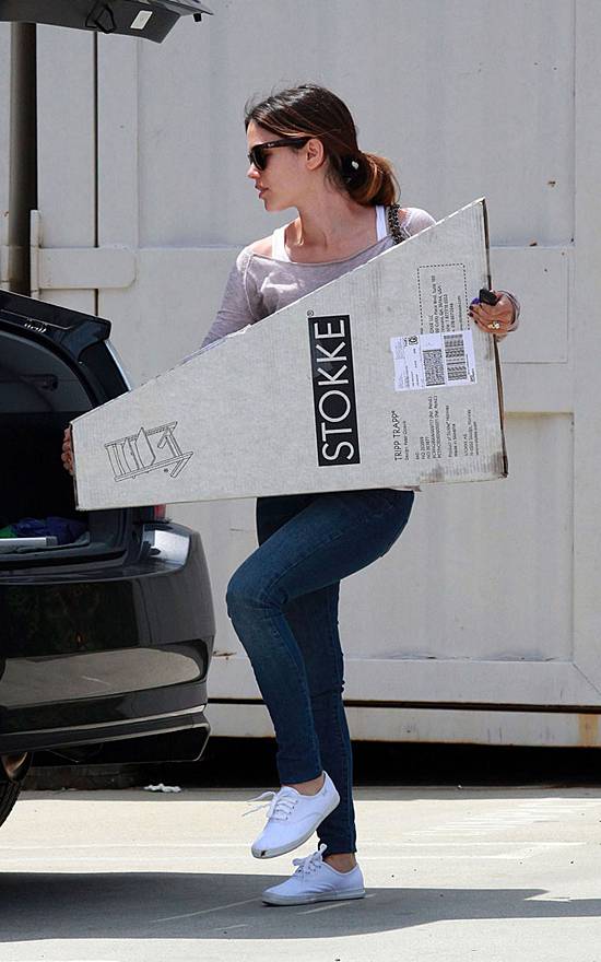 lust love selebritys: Rachel Bilson in a Killer Pair of Skin Tight ...