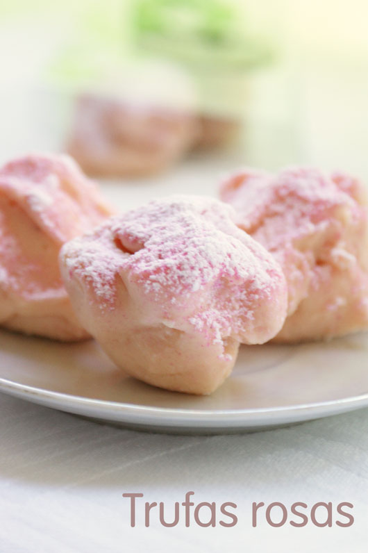 BAs Cooking: La vie en rose..Trufas ao perfume de agua de rosas