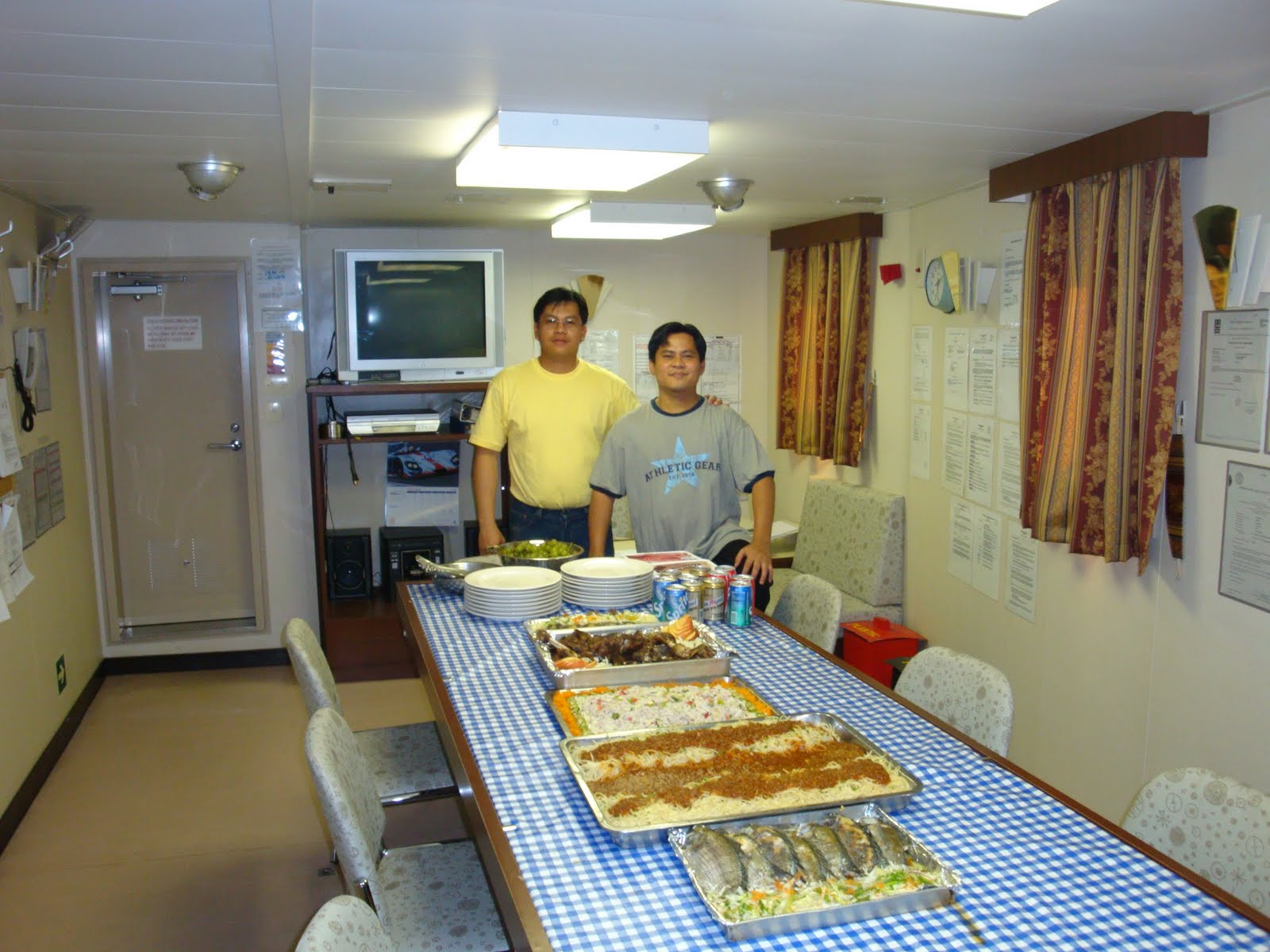 searchingnomad's world: TANKER SHIP MENU A COMBINATION OF SIMPLE STYLE ...