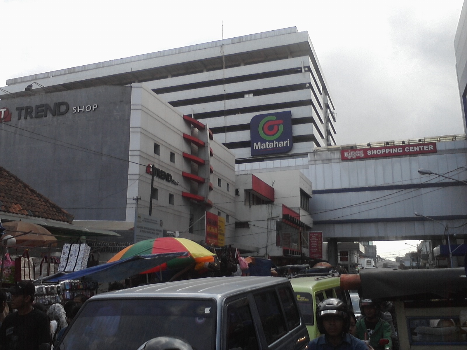 Wisata Belanja di Bandung: KINGS SHOPPING CENTER