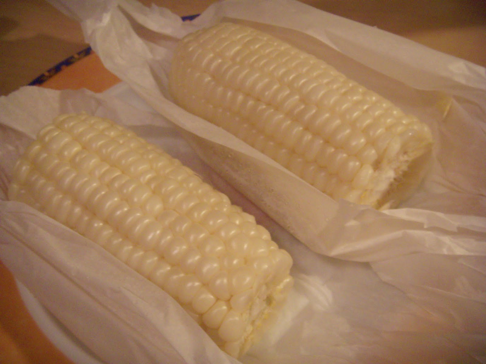 Never Turn Down A Cupcake: Cooking Corn on the Cob for One