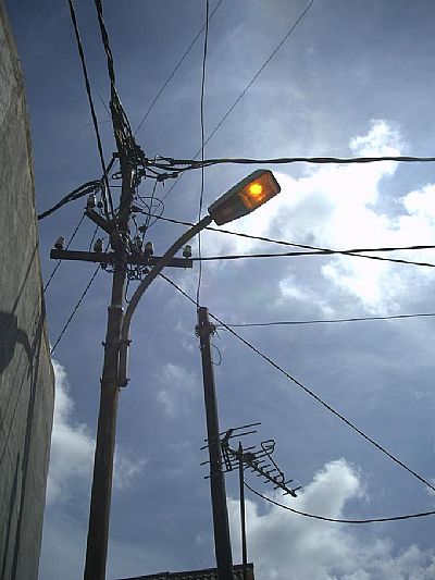 KHOBAR ORANG NOGORI: Dasar Pencahayaan terangi Kampung Kombok