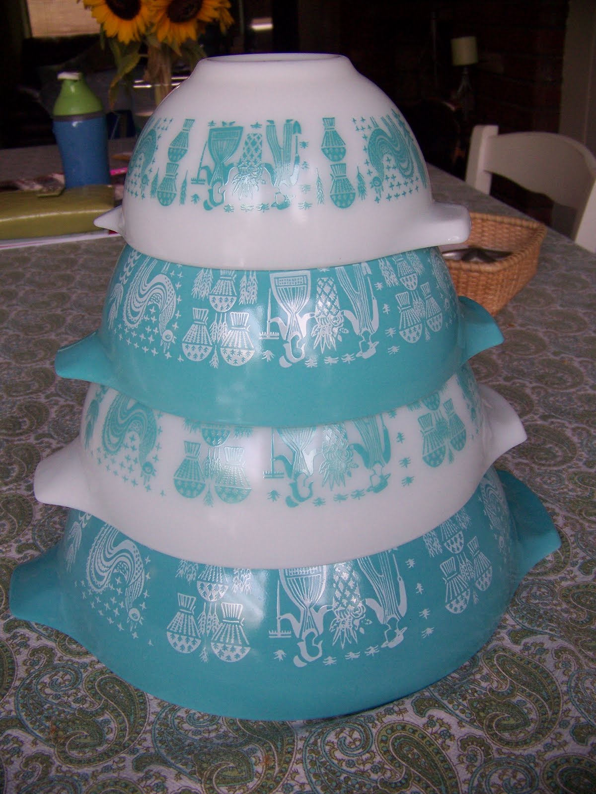 Scarborough Seashells: Beautiful Butterprint Pyrex!