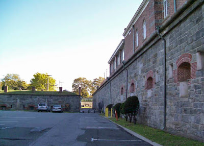 Travels with Auntie M: Fort Hamilton, NY - 19 OCT 2010