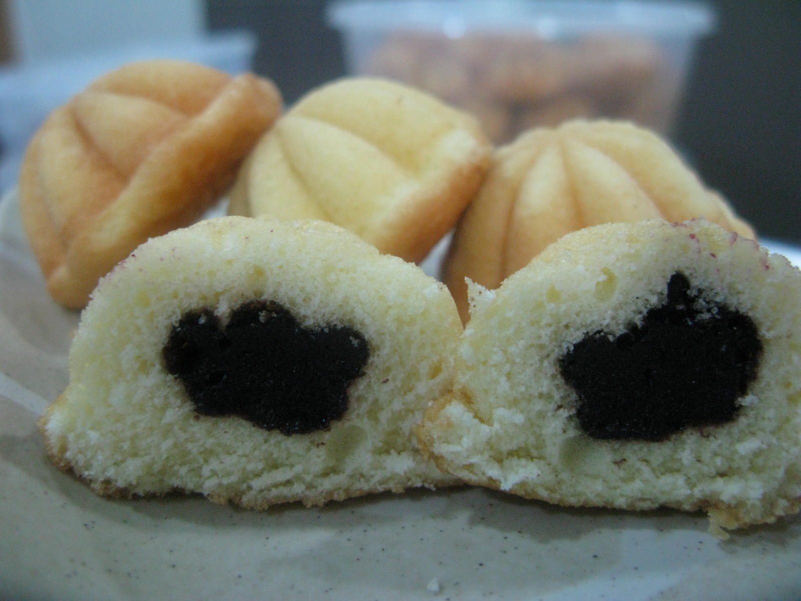 NAZRAH BAKERY: BAHULU INTI BERPERISA STRAWBERY, BLUEBERRY, COKLAT DAN NENAS