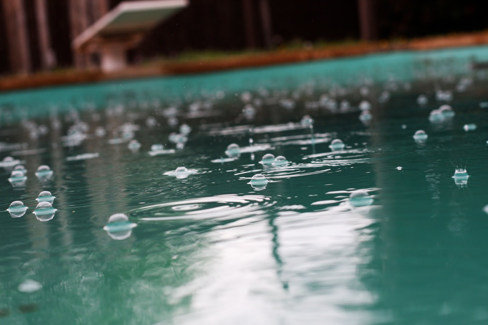 Pool rain overflow - verywhatis