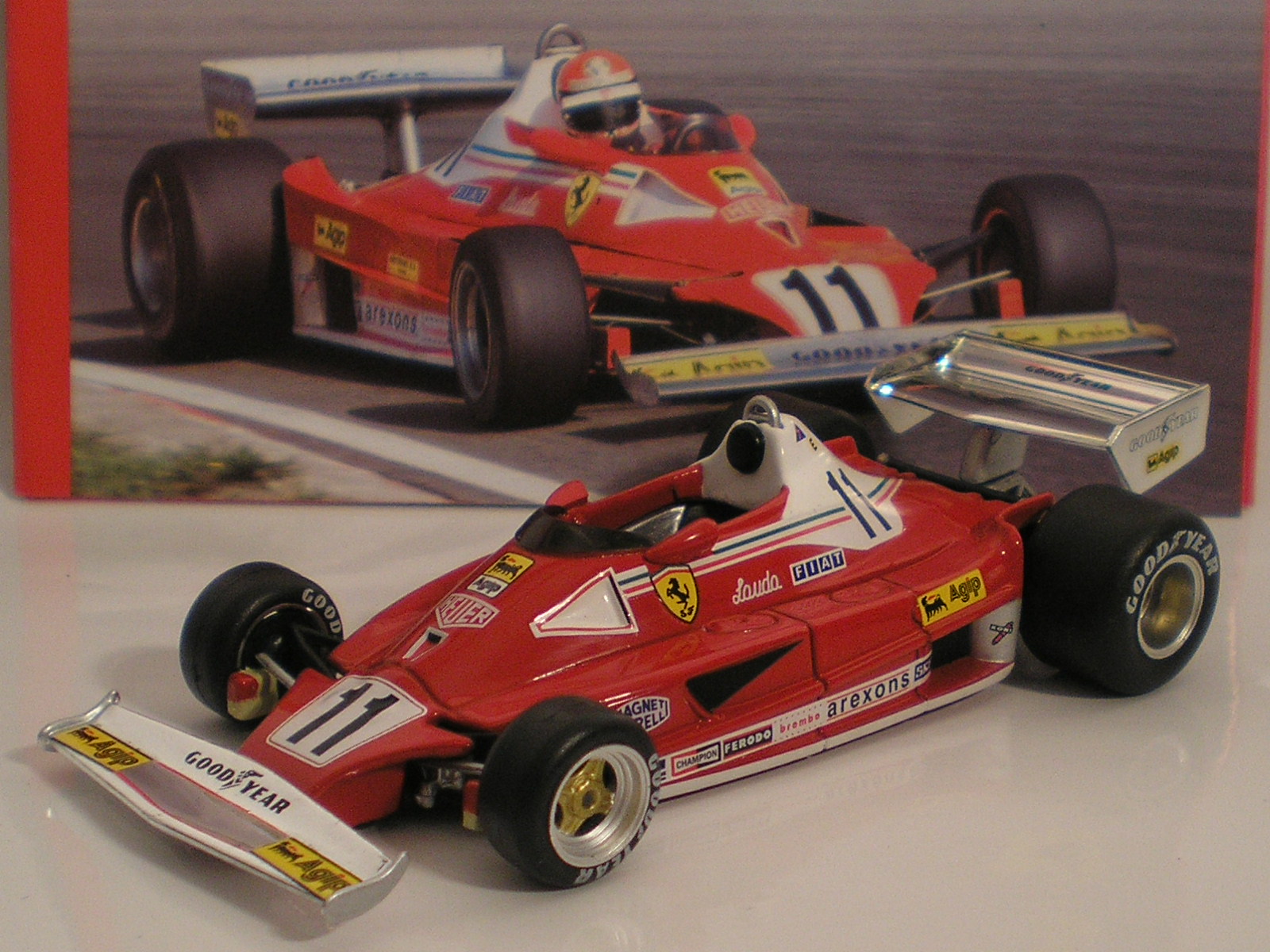 QUATRO RODINHAS: Ferrari 312T2 - Niki Lauda (1977)