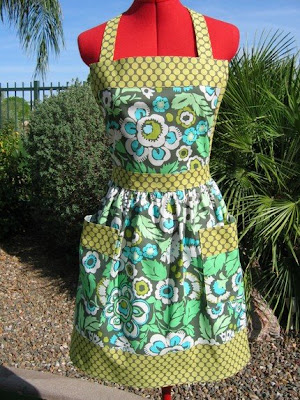 Priscilla Bakes: Start Your Spring Baking With This Chic Apron!