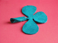 queenplinker: Leather rose tutorial