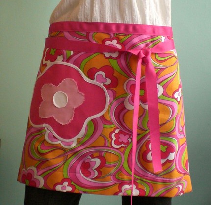 ApronADay: Funky Cafe Apron