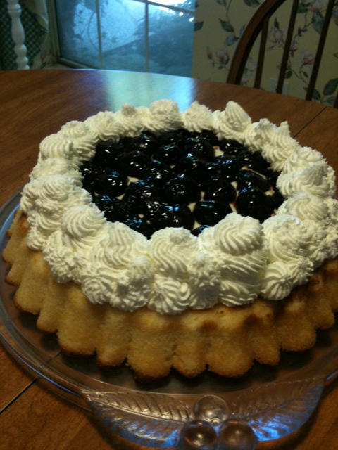 Stalking the Belle Époque: Treat of the Week: Victorian Tiara Sponge Cake