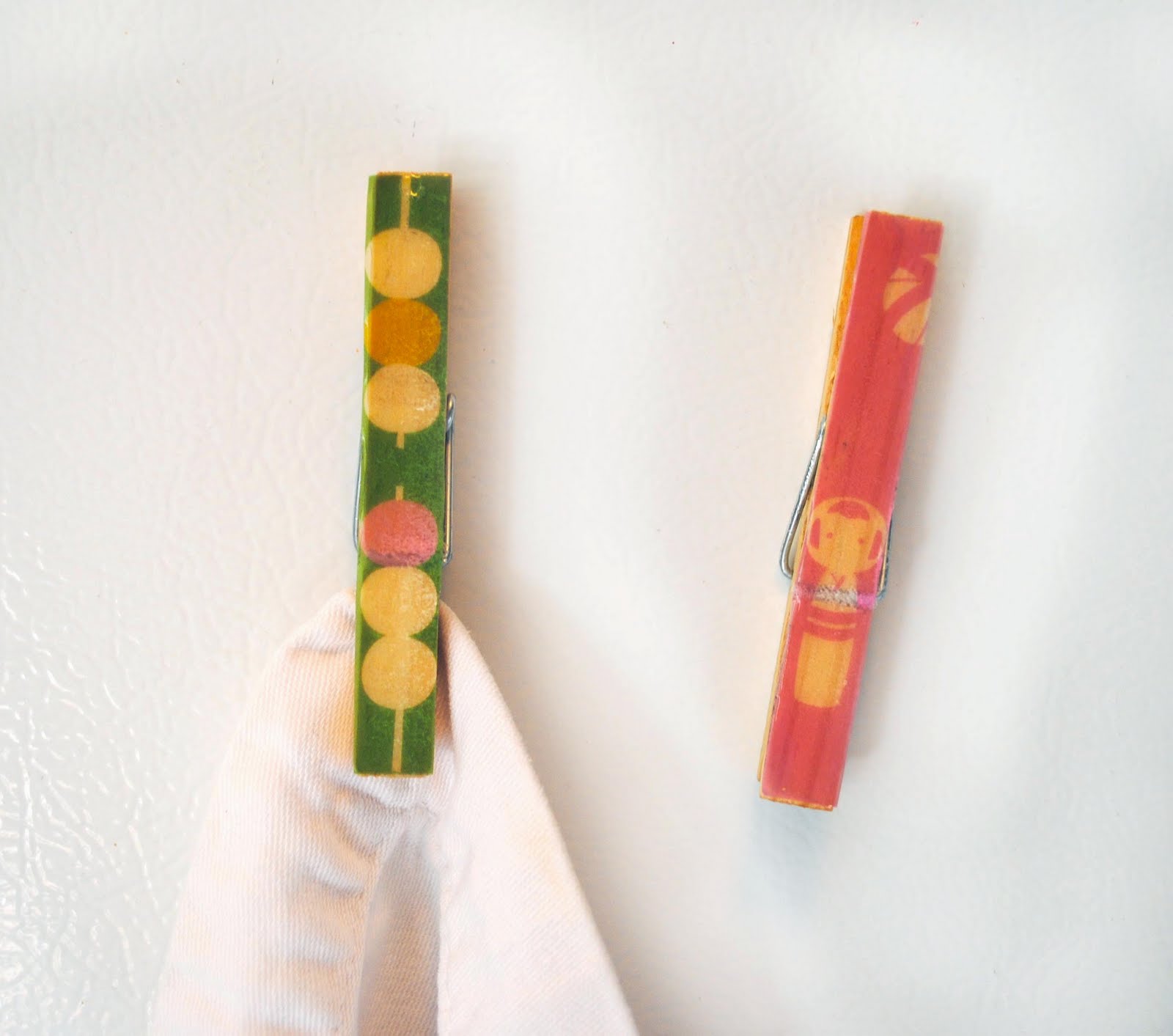 zakka life: Craft: Clothespin Magnets