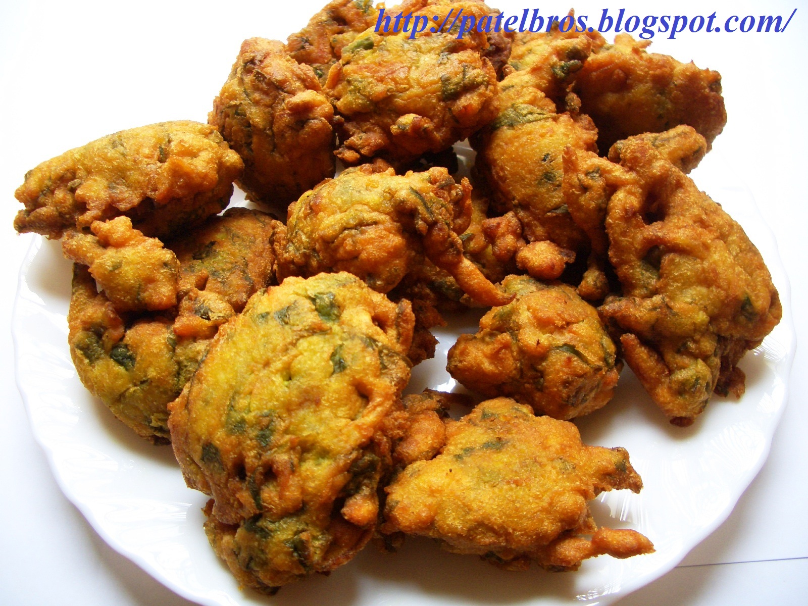 Patel Brothers: Vegetable Bhajia (Fried spicy vegetable dumplings)