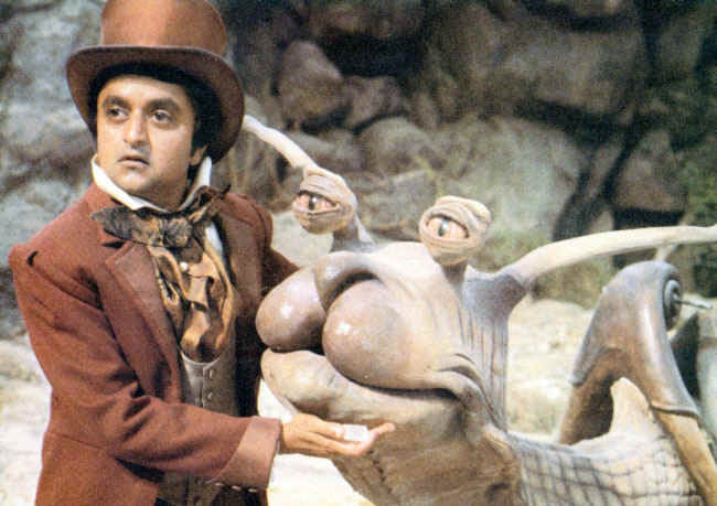 Yurgal's Basement: Hey, it's...Deep Roy!