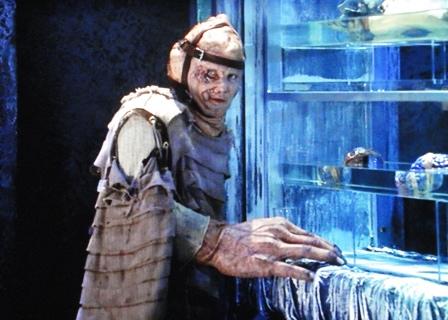 MUSINGS OF A SCI-FI FANATIC: Farscape S1 Ep9: DNA Mad Scientist