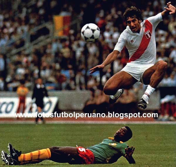 Fotos Fútbol Peruano: Perú en los mundiales: Germán Leguía frente a ...