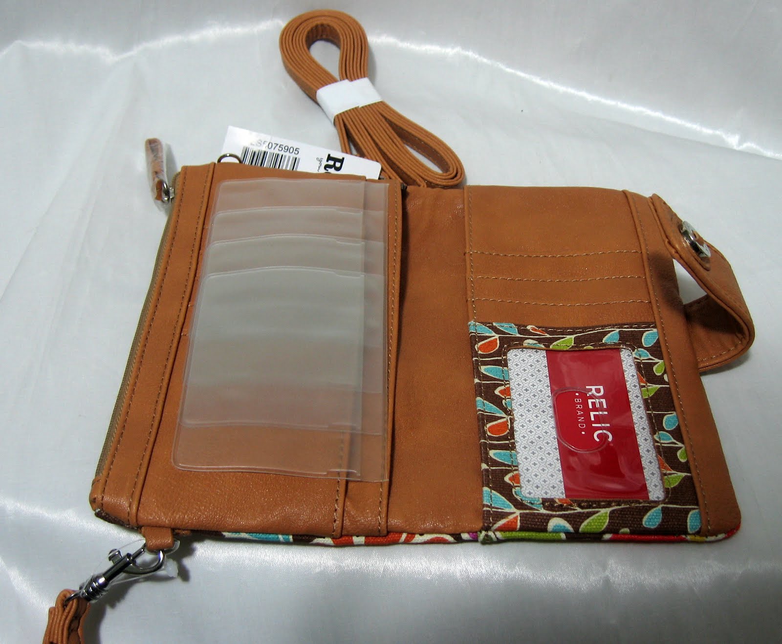 Boutique Malaysia: RELIC BY FOSSIL WRISTLET/MINI CROSSBODY/CHECKBOOK WALLET