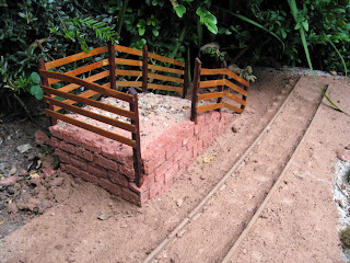 Loading/cattle dock cast in concrete | G Scale Central