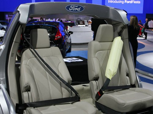 Automotive Safety: Inflatable seat belts?