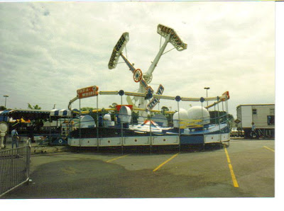 THE BALLOON MAN: JAMES H. DREW EXPOSITION, COLUMBIA, S.C.#2 1995 (FROM ...