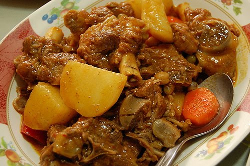 Kalderetang Kambing (Goat Kaldereta) Recipe ~ Lutong Pinoy