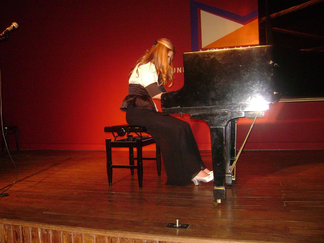 Maria Alice de Mendonça / Performances