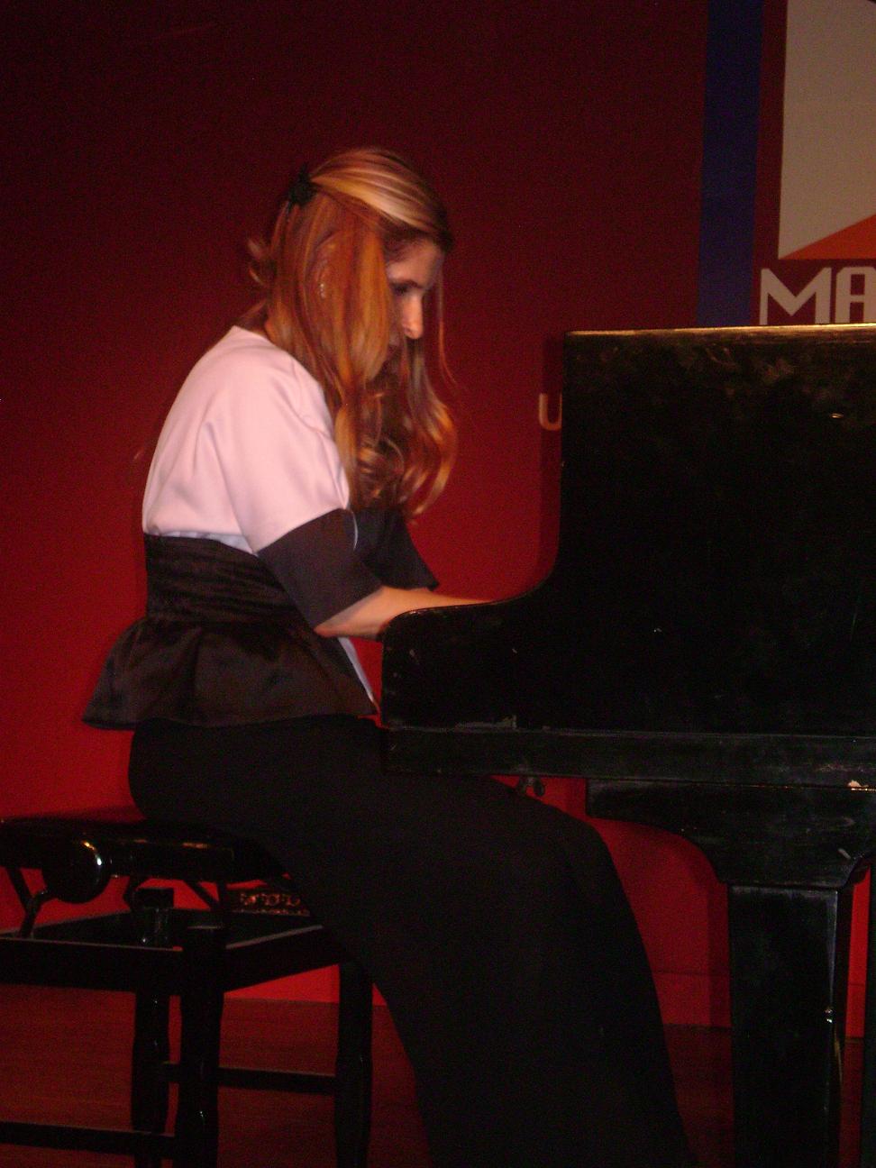 Maria Alice de Mendonça / Performances