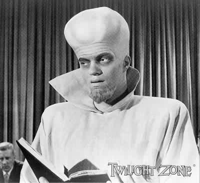 SIDESHOW TOY THE TWILIGHT ZONE 12 INCH INVADER, KANAMIT…